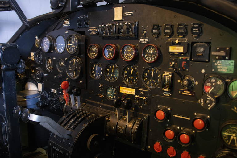Lancaster Bomber Cockpit, (#0420) on Nov 24, 2022 | Flints Auctions Ltd ...