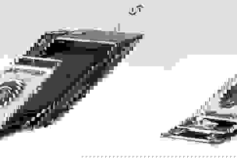 A Graflex Speed Graphic 4x5 Large Format Press Camera, Auction