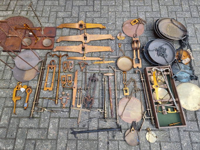 A Large Collection Of Spare Beam Scale Parts