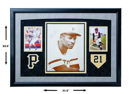 Very Rare Roberto Clemente Signed 11 X 14 Poster