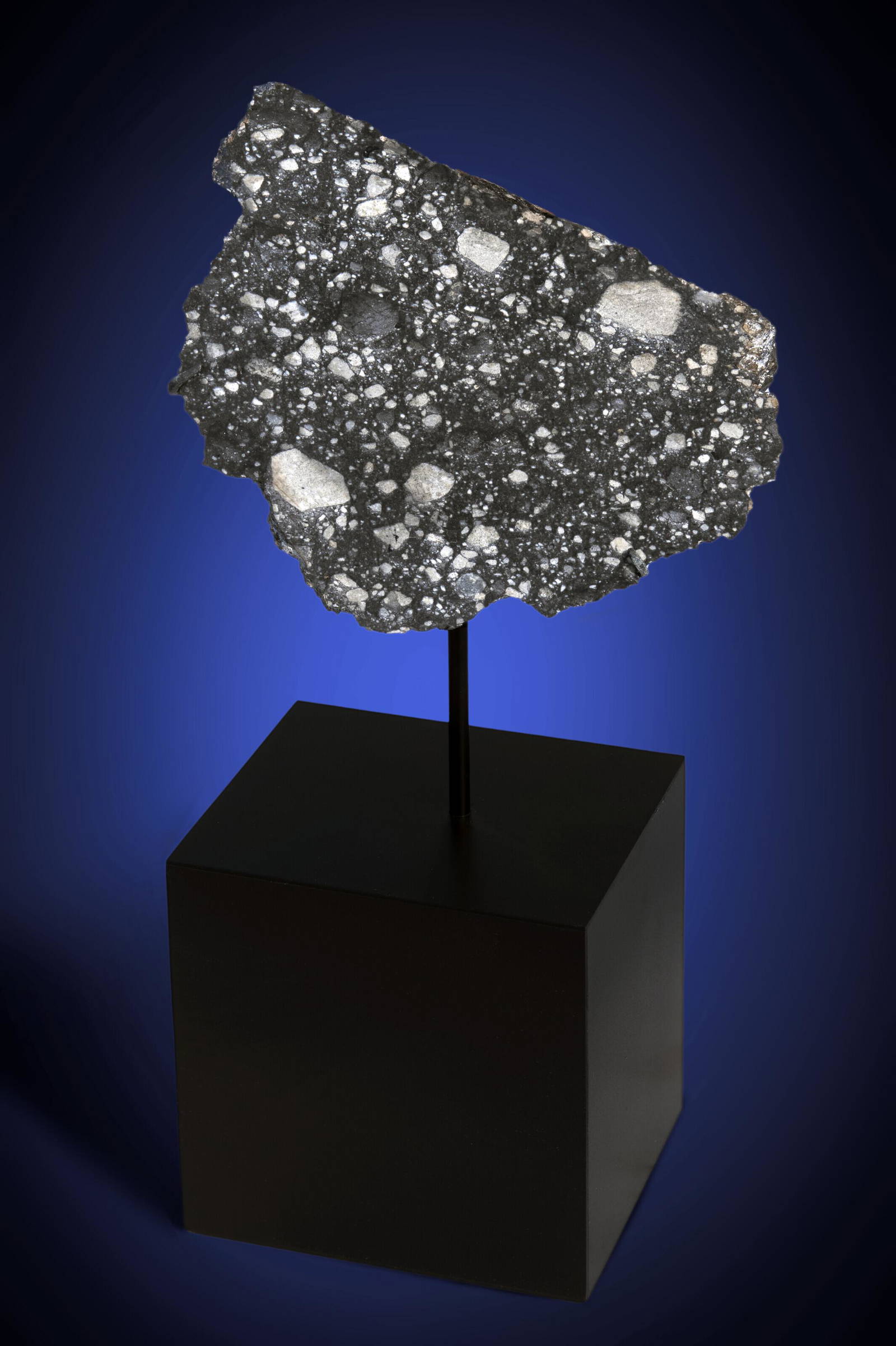 NWA 12691 — END PIECE FROM THE MOON, INTERIOR AND EXTERIOR REVEALED ...