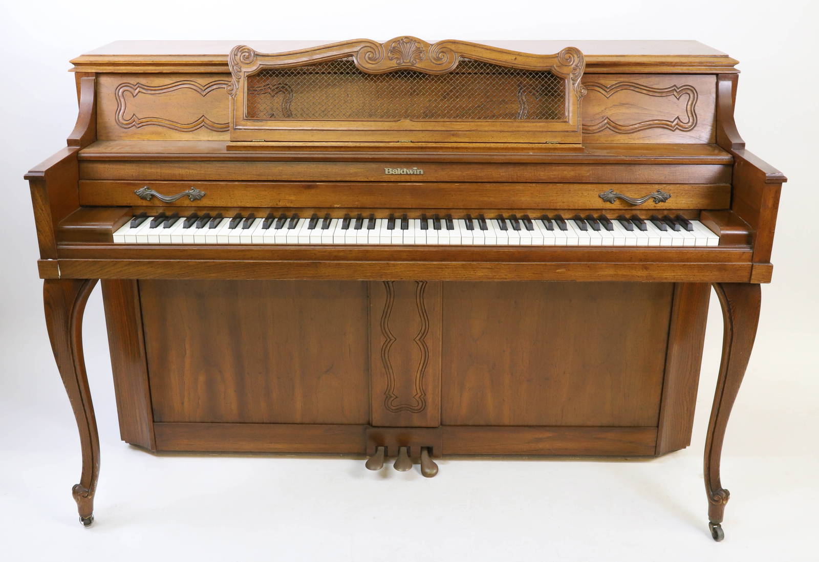 1981 Baldwin Spinet Upright Piano - Jul 05, 2025 | Rafael Osona Auctions In Ma