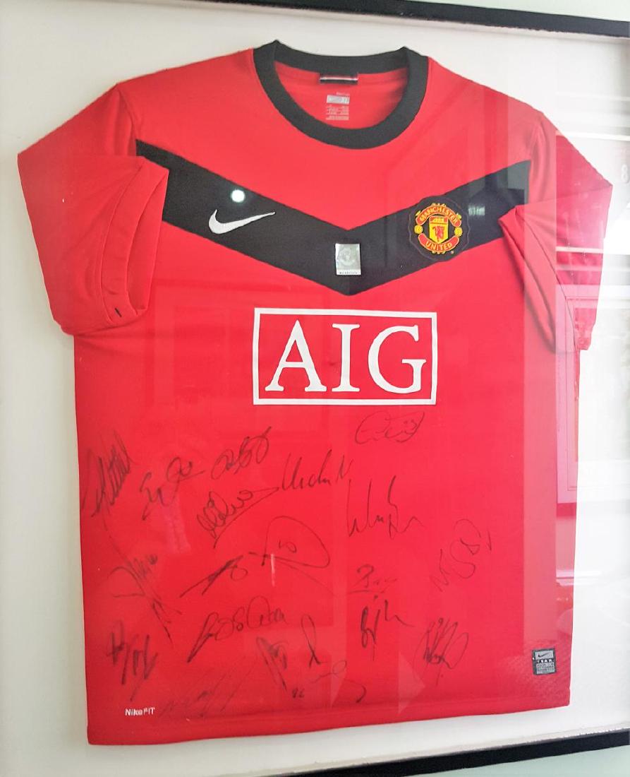 2009/2010 Framed Aig Manchester United Signed Shirt