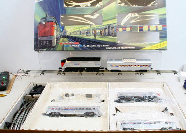 Lionel 11707 Silver Spike Amtrak Set Ln