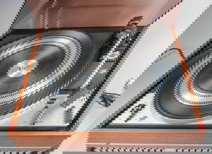 Dual 1219 Record Player And An Equalizer.