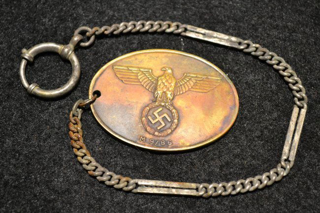 WWII GERMAN POLICE GESTAPO ID BRASS BADGE W/ CHAIN - Nov 09, 2019 ...