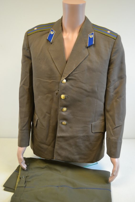 COLD WAR ERA SOVIET RUSSIAN KGB OFFICER UNIFORM TUNIC - Oct 24, 2020 ...