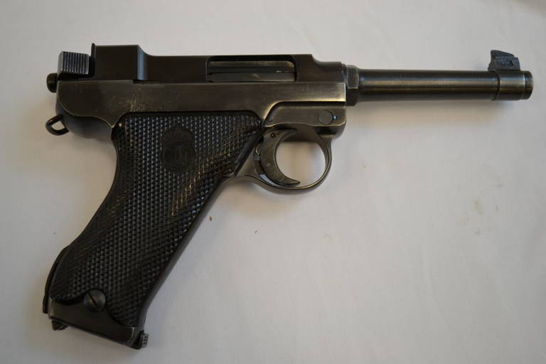 SWEDISH LAHTI M40 PISTOL 9MM WITH HOLSTER AND MAGAZINES - Feb 20, 2021 ...