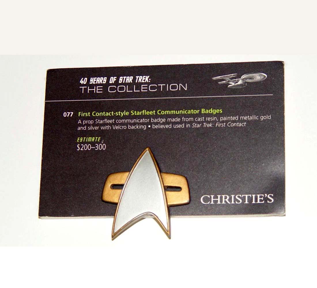 1996 STAR TREK 1st CONTACT STARFLEET COMMUNICATOR BADGE