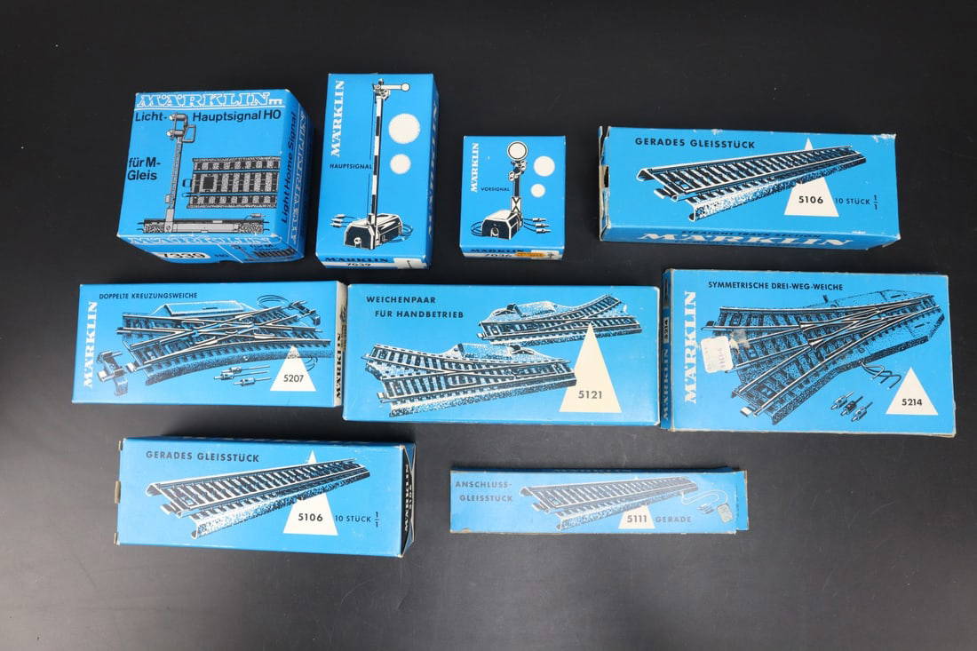 Marklin Ho Train Tracks, Assorted Sections In Original Boxes Auction