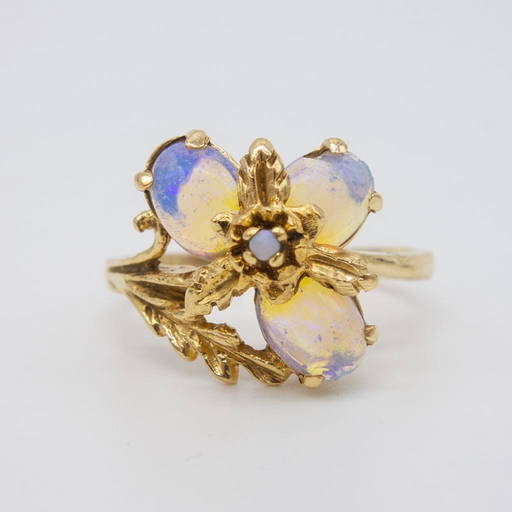 Vintage Romany 14k Gold Opal Floral Motif Ring