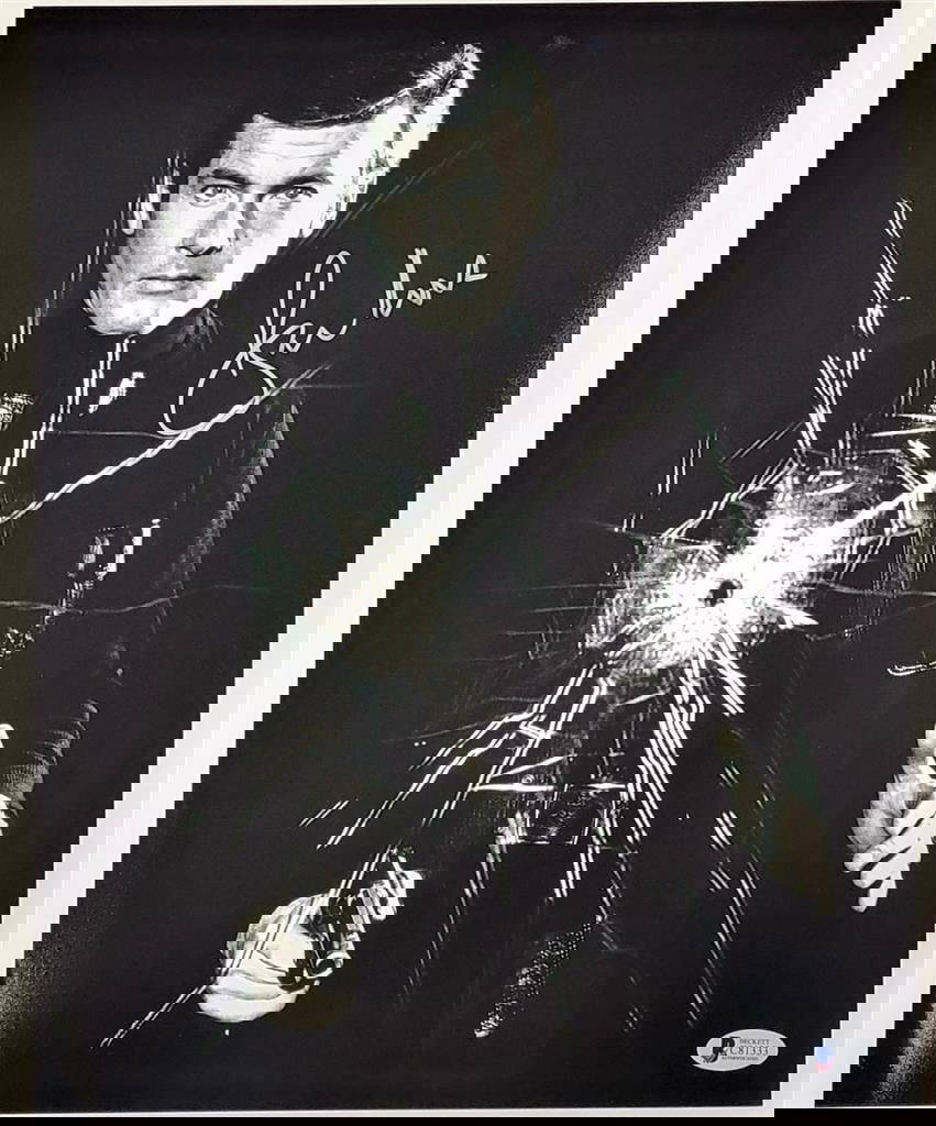 Roger Moore Signed 11x14 Photo #3 James Bond 007 Autograph Beckett Bas ...