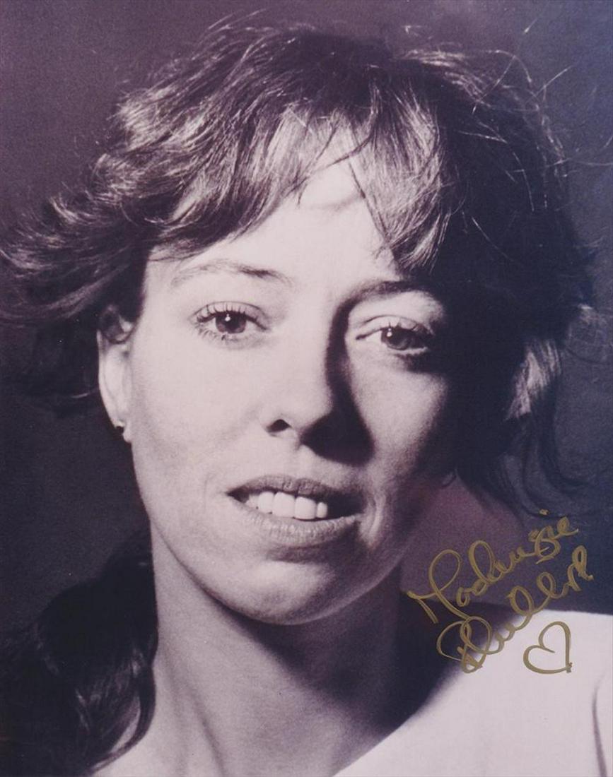 Mackenzie Phillips 8 X 10 Signed Photograph W/coa