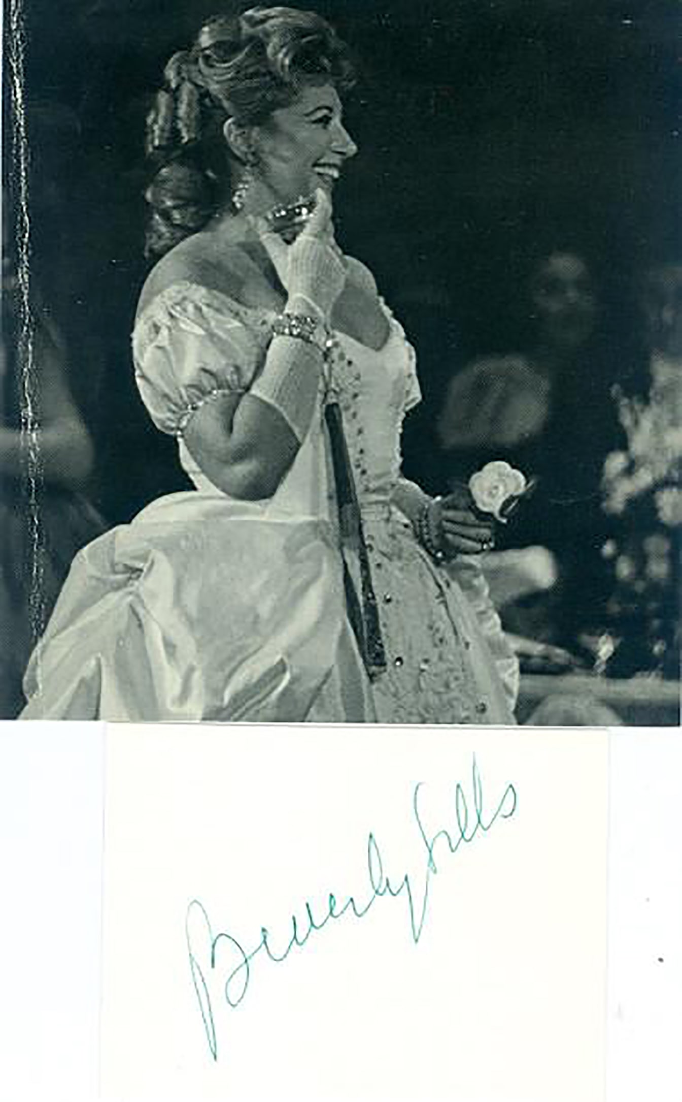 Beverly Sills - 5 X 4.5 Signed Photograph W/coa Auction