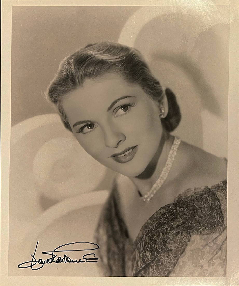 Joan Fontaine - 8 X 10 Signed Photo W/coa Auction
