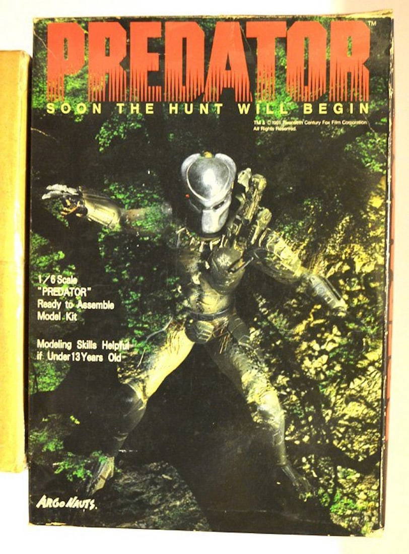 Predator 1/6 Scale Ready To Assemble Model Kit Auction