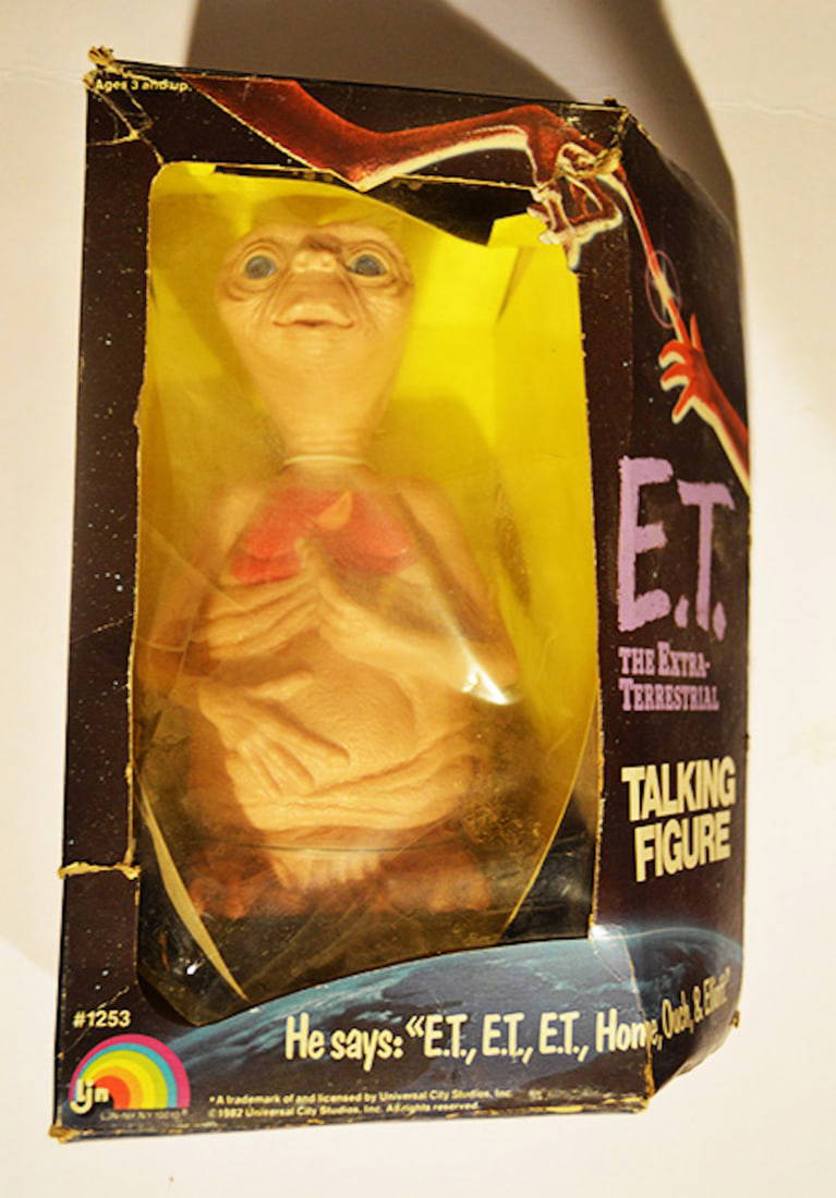 Vintage "et Talking Figure" Auction