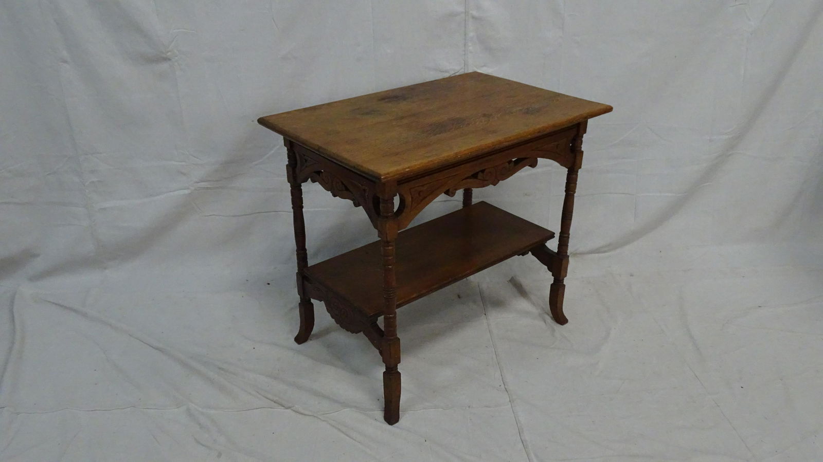 Antique Oak Victorian Parlor Table