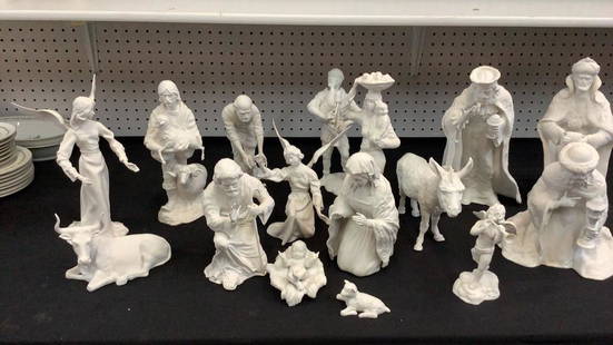 Boehm Porcelain Nativity Set 16 Pc Plus Boxes