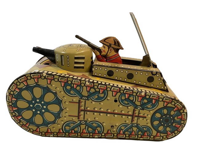 Marx Army Tank Wind Up (#0146) on Dec 04, 2022 | Broken Arch Auction ...