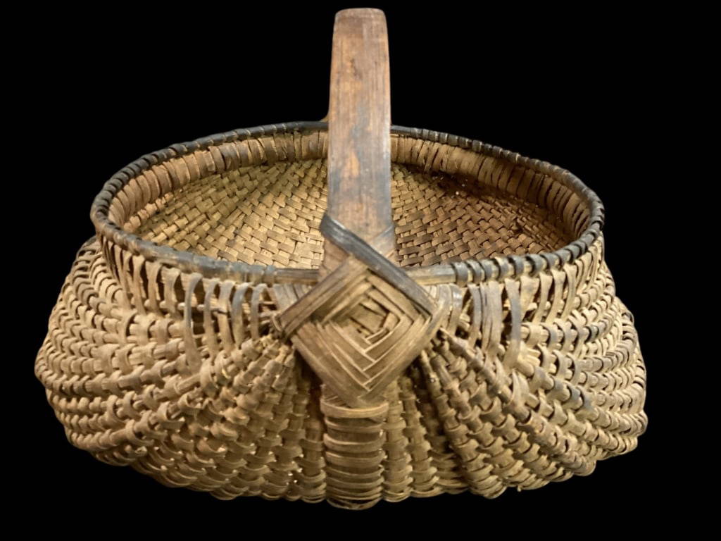 Impressive Woven Split Basket Auction