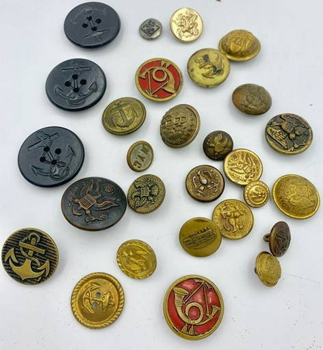 Lot Of 28 Vintage And Antique Military Buttons