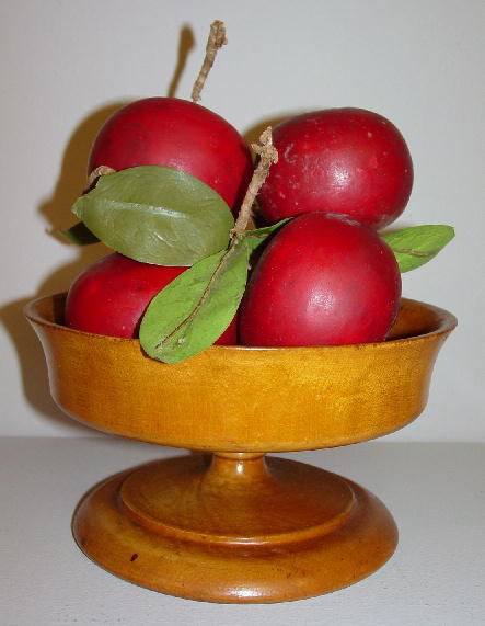 13: TREENWARE COMPOTE. Attributed to Pease. Maple with