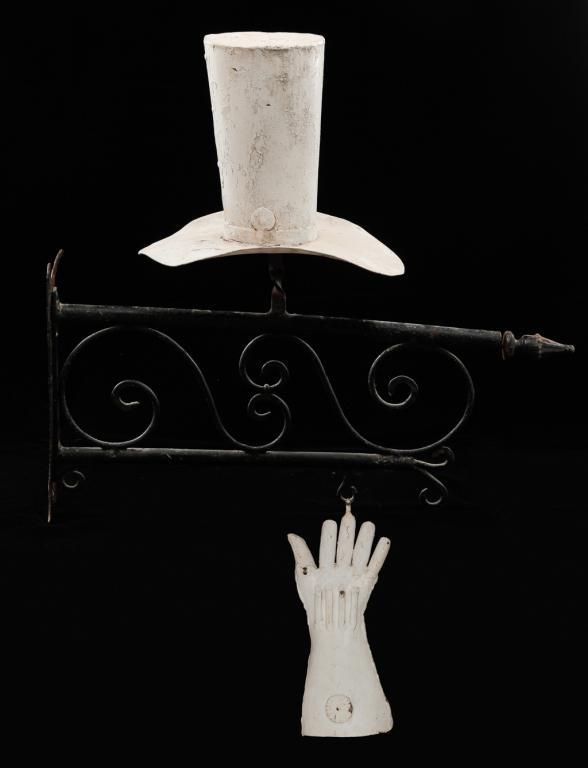 FRENCH HABERDASHERY TRADE SIGN. - Mar 19, 2021 | Garth's Auction Inc. in OH