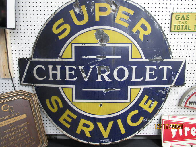 WALKER CHEVROLET SUPER SERVICE SIGN - Jan 08, 2022 | Garth's Auction ...