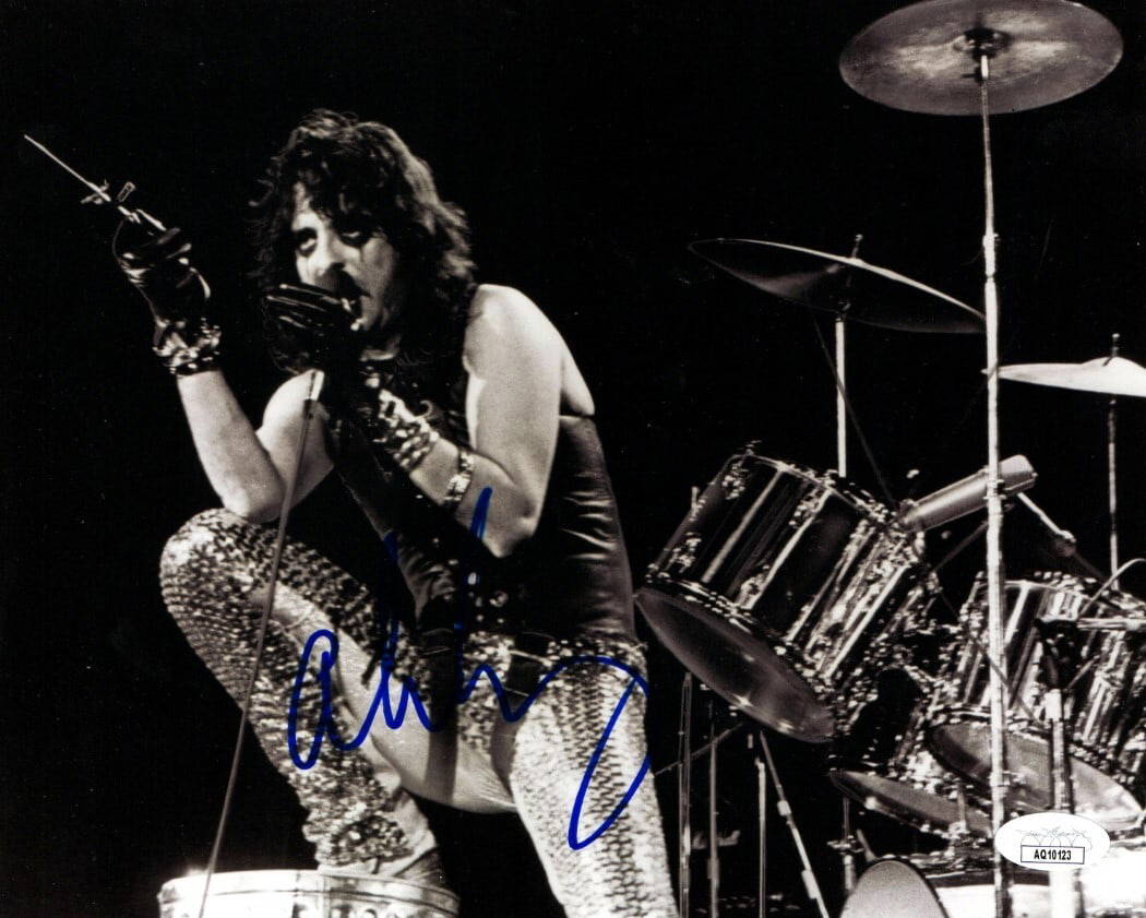Alice Cooper Autographed 8x10 B/w Photo Jsa Authentic Auction