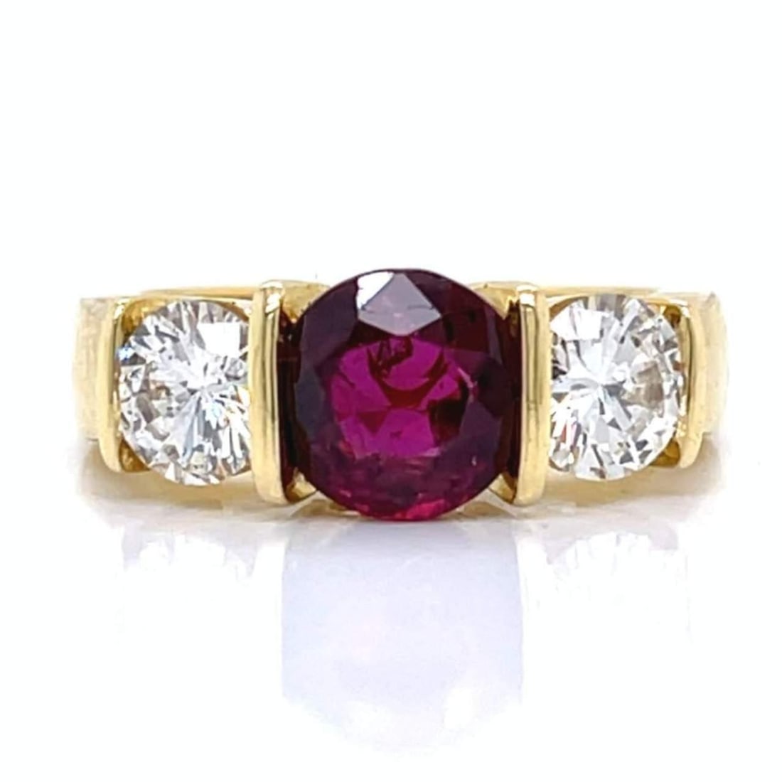 18k Yellow Gold Ruby Diamond Ring 2.20 Ct With 1.80 Ct Diamonds - Aug 01, 2025 | Bidhaus In Ny
