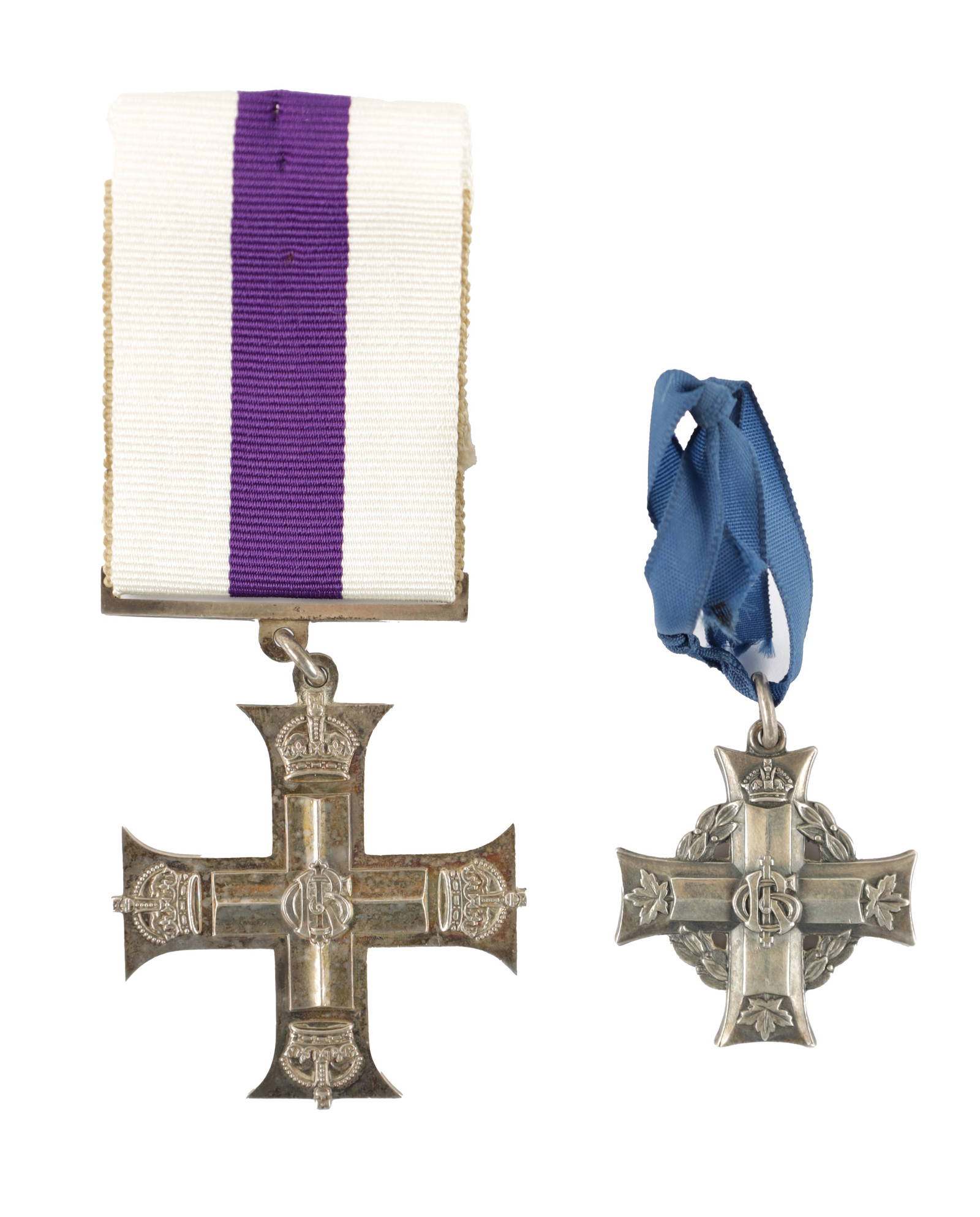 A Military Cross Medal And A Canadian Memorial Cross Auction