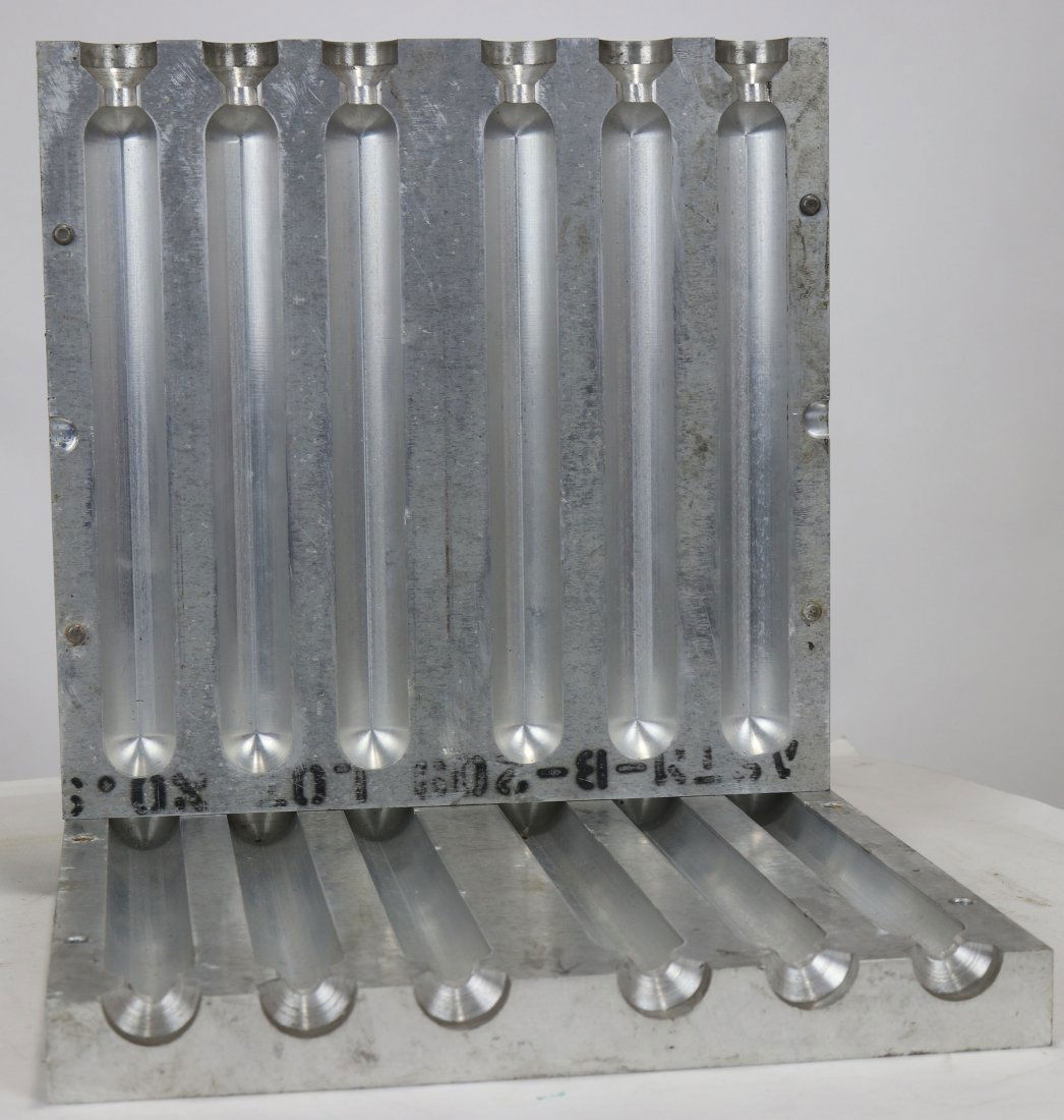 Metal 8.25 Inch Long Tootsie Roll Lead Weight Mold