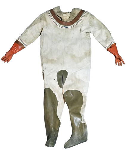 Classic Converse Red White Blue Trimmed Divers Dress Suit - Dec 10 ...