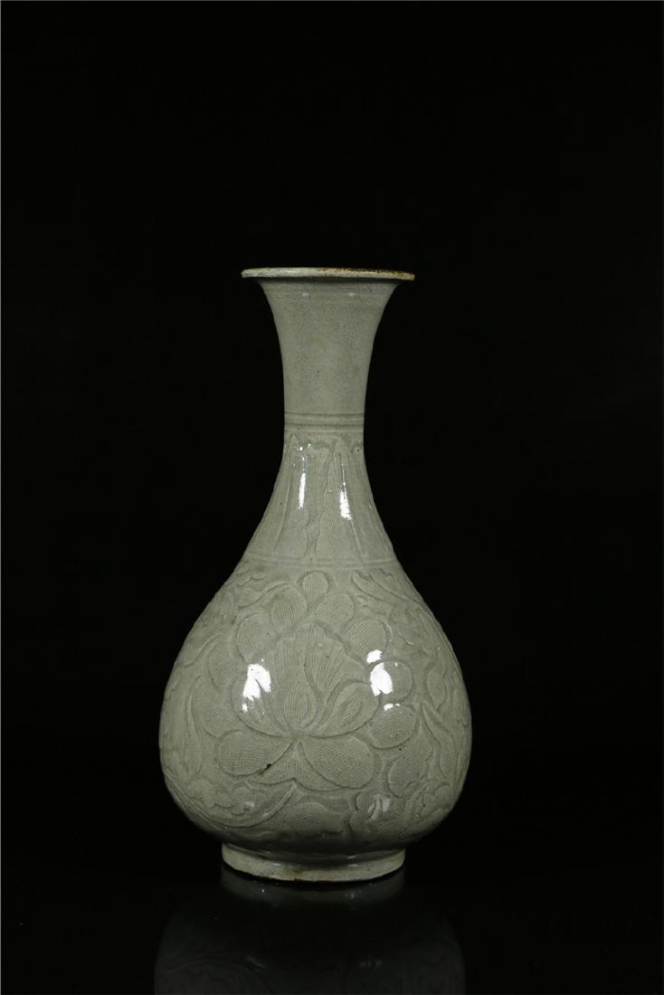 Chinese Yaozhou Ware Vase Yuan Dynasty