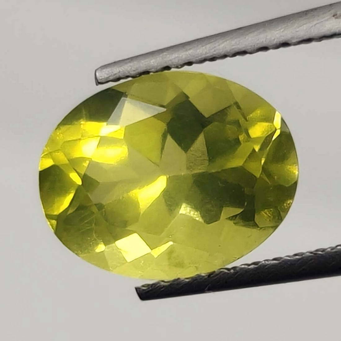 2 Ct Natural Canary Opal Auction