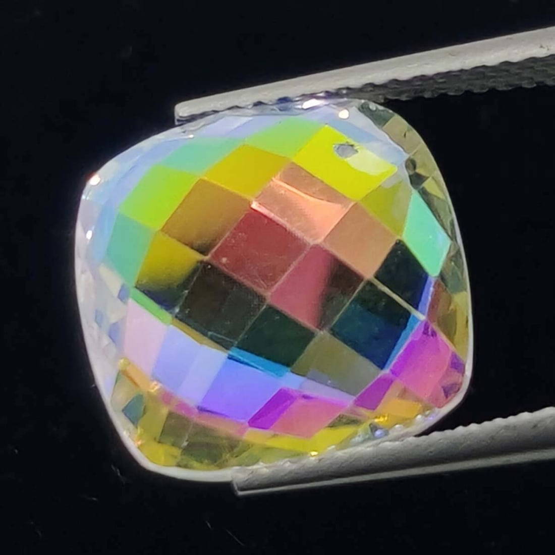 11.60 Ct Natural Mercury Glow Mystic Topaz Drilled Auction
