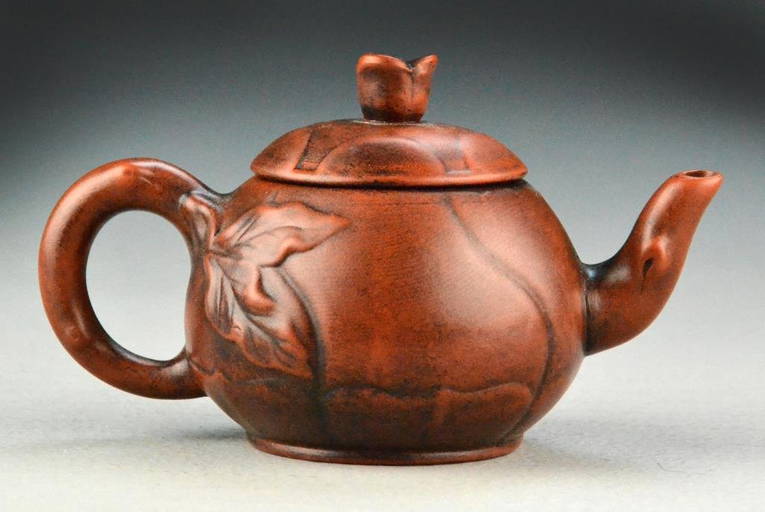 Chinese Yixing Teapot - Apr 13, 2013 | Midwest Auction Galleries, Inc ...