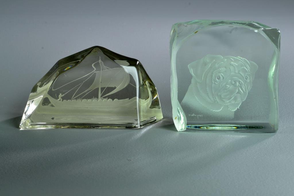 (pr) Etch Signed Glass Sand Sculptures