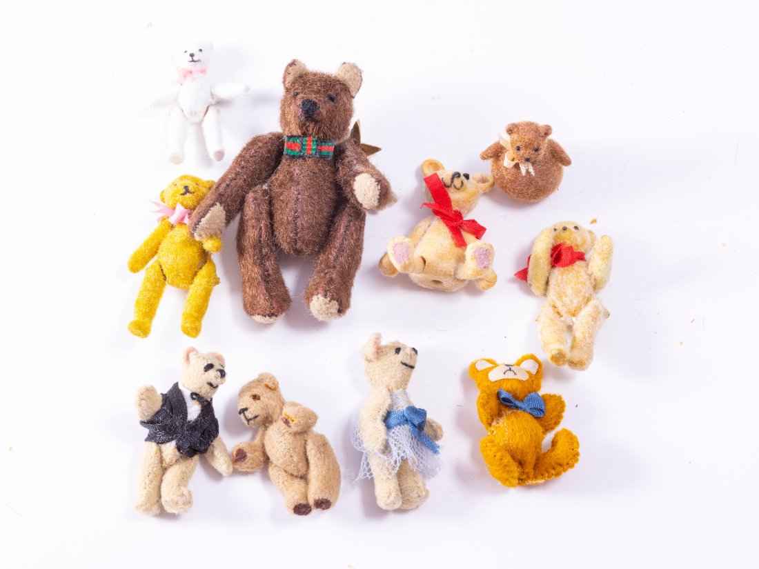 Vintage Collection of 9 Handmade Teddy Bears (Dollhouse Scale) (#0193 ...