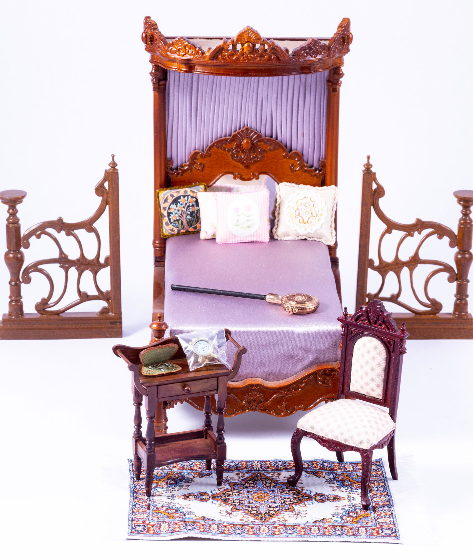 Bespaq Lavender Themed Bedroom With Room Divider