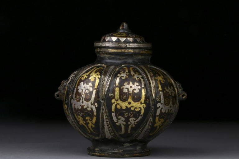 Silvering And Gold Tech Amphora In Beast Form