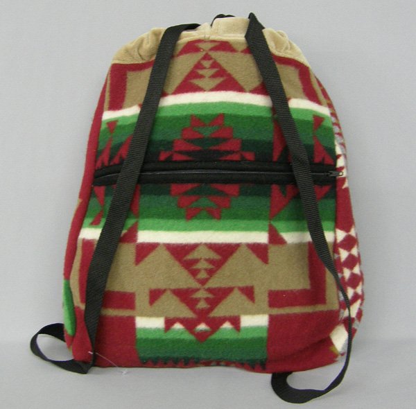 1110: New Pendleton Duffle Bag 17'' x 12'' x 4''