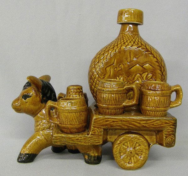 Mexican Ceramic Tequila Donkey Cart w/6 cups 11''x11''