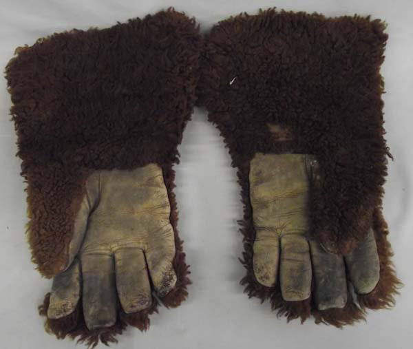 Vintage Sheepskin Gauntlet Gloves