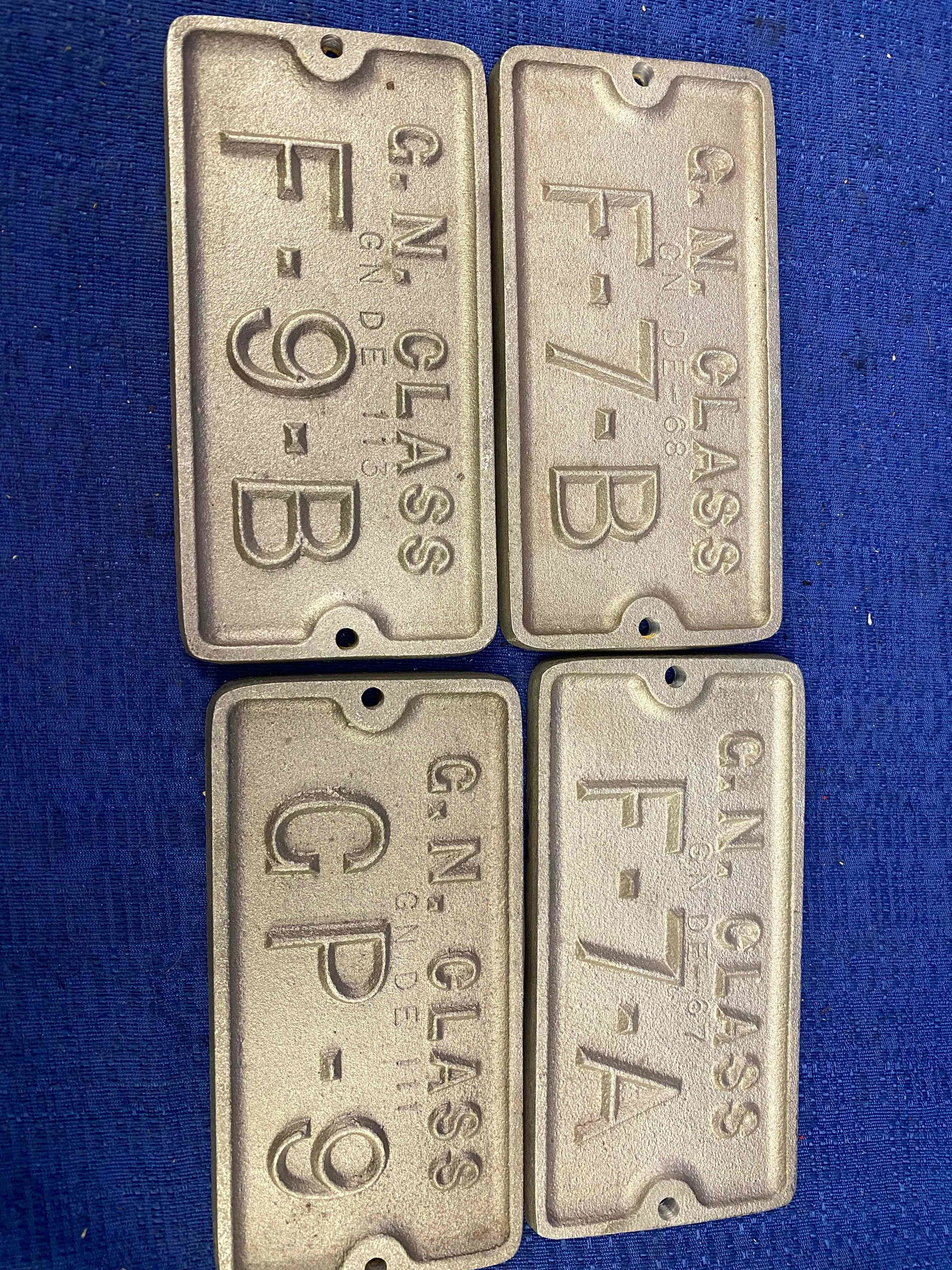 For Auction: 4 Great Northern Class Plates (#400402) on Apr 25, 2020 ...