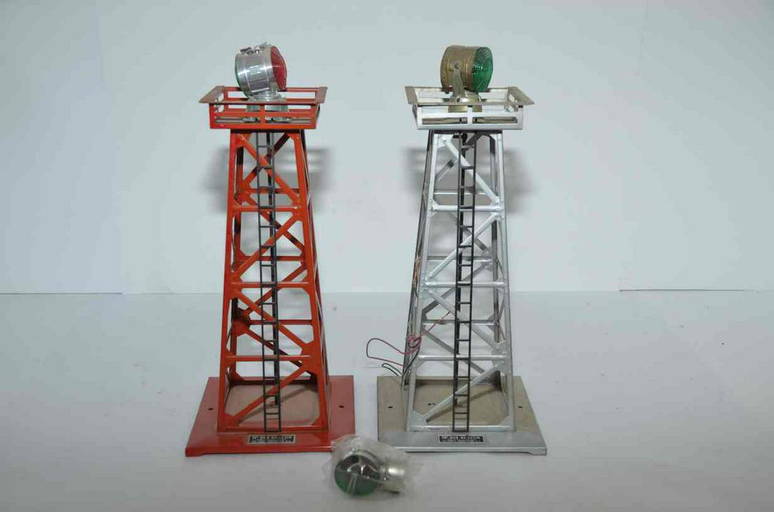 Lionel #394 and #494 O Scale Post War Rotating Beacons (#507142) on Oct ...