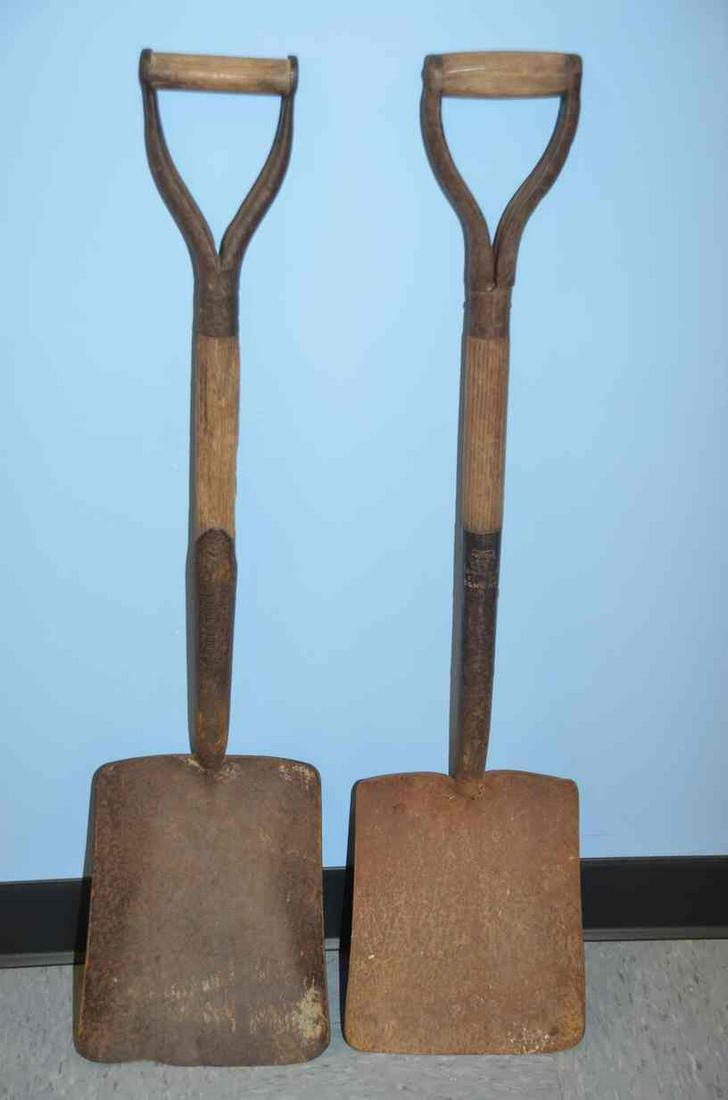 Two Coal Shovels-Soo Line and Chicago and Northwestern RR - Oct 22 ...