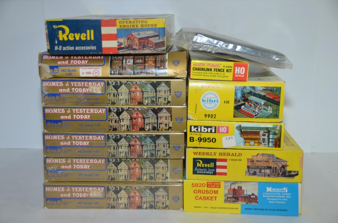 13 Ho Scale Structure Kits