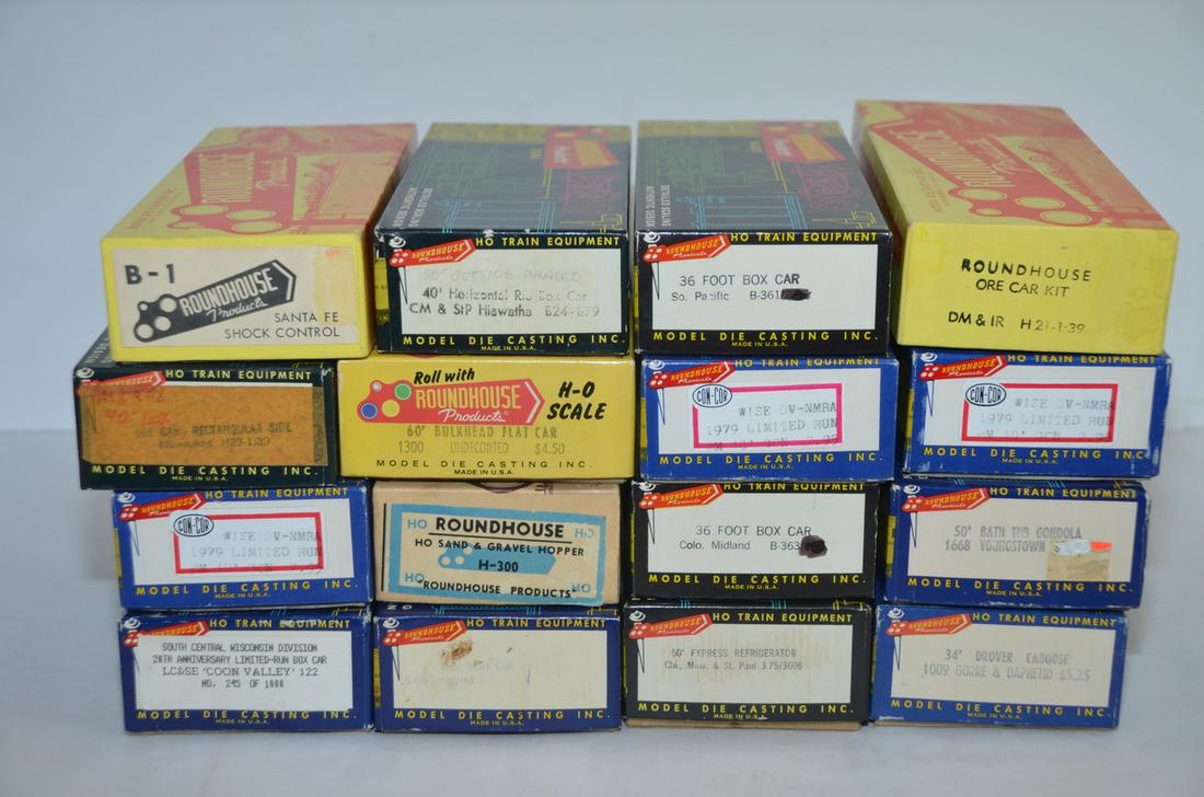 16 Roundhouse Ho Scale Freight Car Kits
